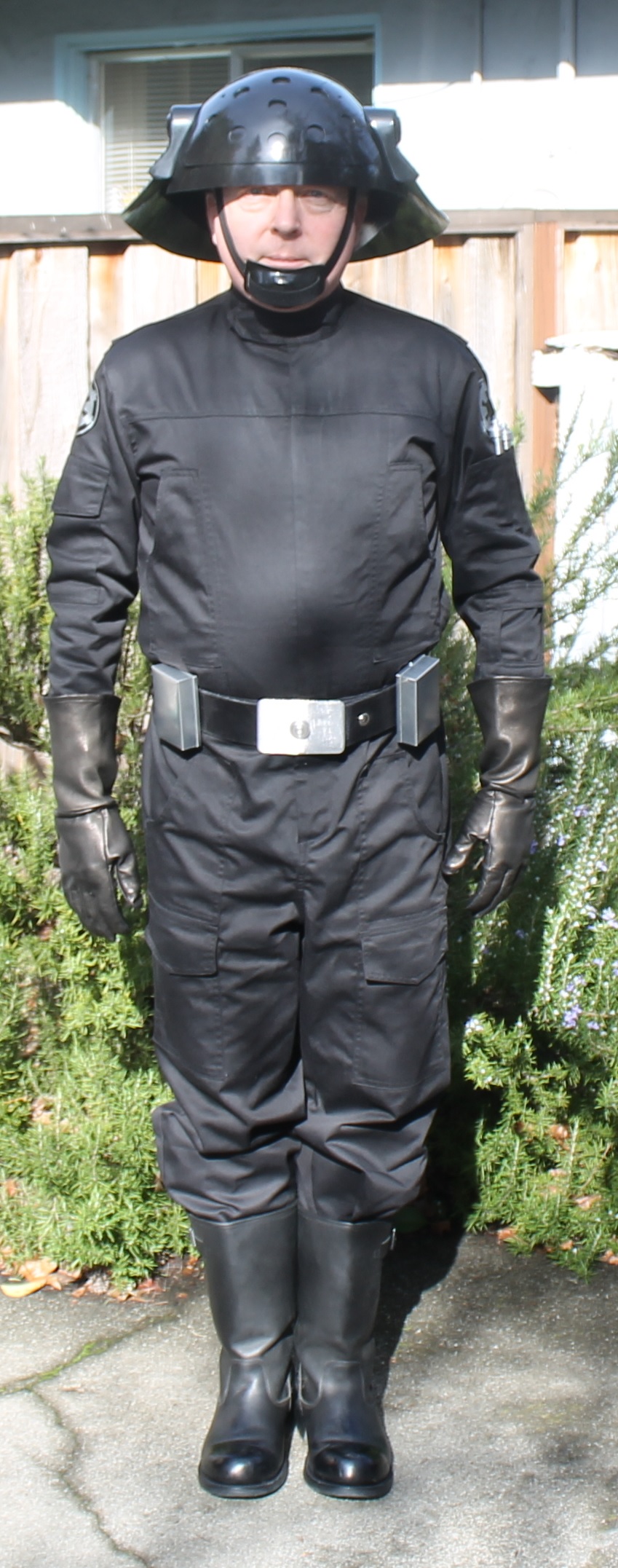 Front-Navy-Trooper | Golden Gate Garrison