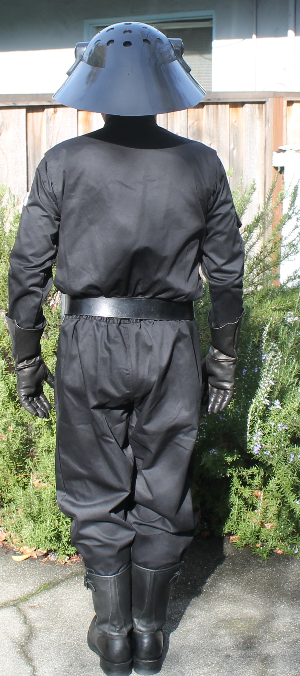 Rear-Navy-Trooper | Golden Gate Garrison