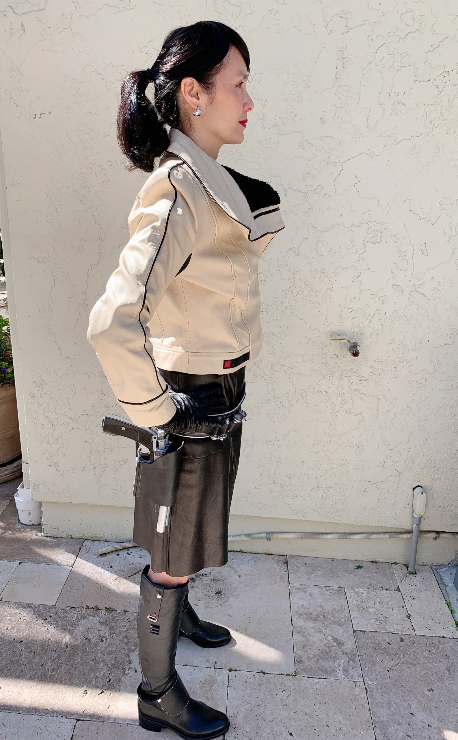 Qira-right | Golden Gate Garrison